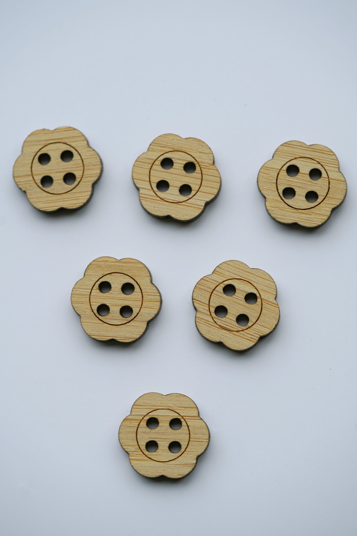 Flora Bamboo Buttons - Small – lisaFdesign